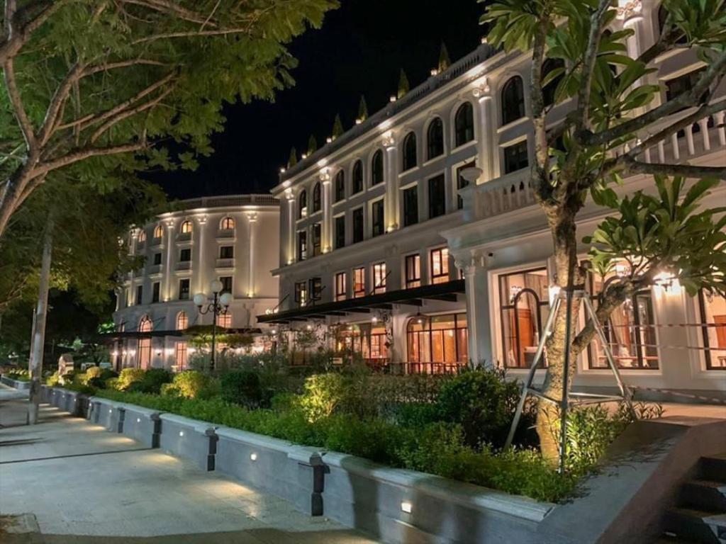 Voucher nghỉ dưỡng 2N1Đ tại Silk Path Grand Huế - Eviva Tour